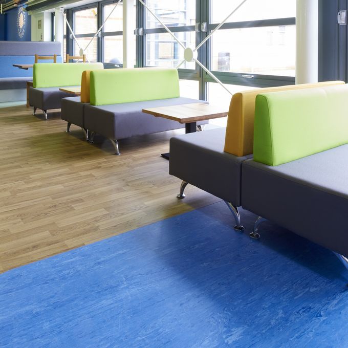 Polyflor Homogeneous XL PU 2m x 20m Vinyl Sheet – LA Floor Covering UK